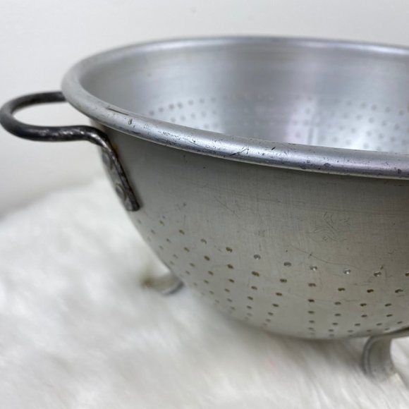 Vintage America | Kitchen | Vintage Wear Ever Heavy Duty Aluminum ...